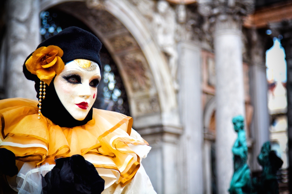 How To Attend Masquerade Balls At Venice s Carnival See Italy